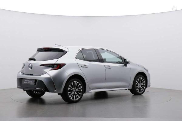 Pelēks Toyota Corolla 2023 Viļņa, ar dzinēja tilpumu 1.80 L un nobraukumu 58 tūkst. km par 21900 €, foto 3 vietnē AUTOMOTO.COM.LV