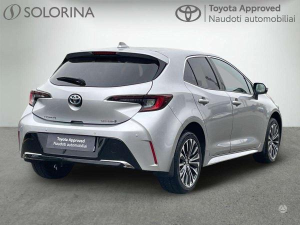 Pelēks Toyota Corolla 2023 Klaipėda, ar dzinēja tilpumu 1.80 L un nobraukumu 52 tūkst. km par 19900 €, foto 2 vietnē AUTOMOTO.COM.LV