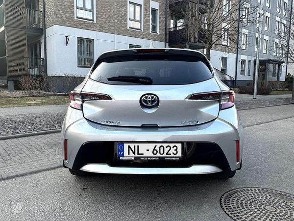 Grey Toyota Corolla 2023 in Riga, with an engine capacity of 1.80 L and mileage of 60 thousand km for 19000 €, photo 6 on AUTOMOTO.COM.LV