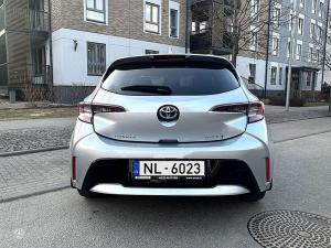 Pelēks Toyota Corolla 2023 Rīga, ar dzinēja tilpumu 1.80 L un nobraukumu 60 tūkst. km par 19000 €, foto 7 vietnē AUTOMOTO.COM.LV