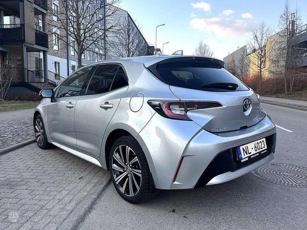Grey Toyota Corolla 2023 in Riga, with an engine capacity of 1.80 L and mileage of 60 thousand km for 19000 €, photo 7 on AUTOMOTO.COM.LV