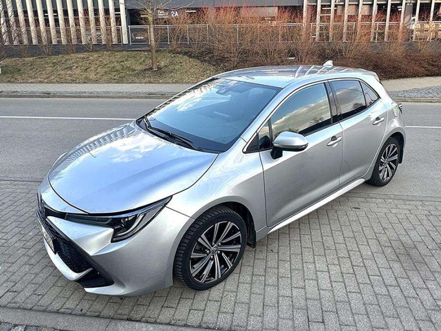 Pelēks Toyota Corolla 2023 Rīga, ar dzinēja tilpumu 1.80 L un nobraukumu 60 tūkst. km par 19000 €, foto 10 vietnē AUTOMOTO.COM.LV