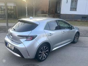 Pelēks Toyota Corolla 2023 Rīga, ar dzinēja tilpumu 1.80 L un nobraukumu 60 tūkst. km par 19000 €, foto 12 vietnē AUTOMOTO.COM.LV