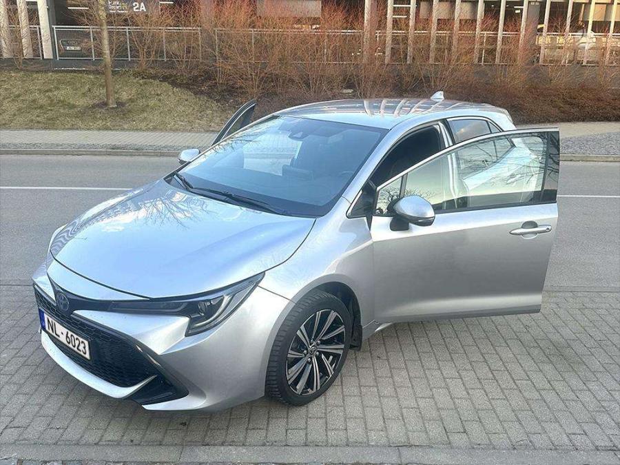 Pelēks Toyota Corolla 2023 Rīga, ar dzinēja tilpumu 1.80 L un nobraukumu 60 tūkst. km par 19000 €, foto 14 vietnē AUTOMOTO.COM.LV
