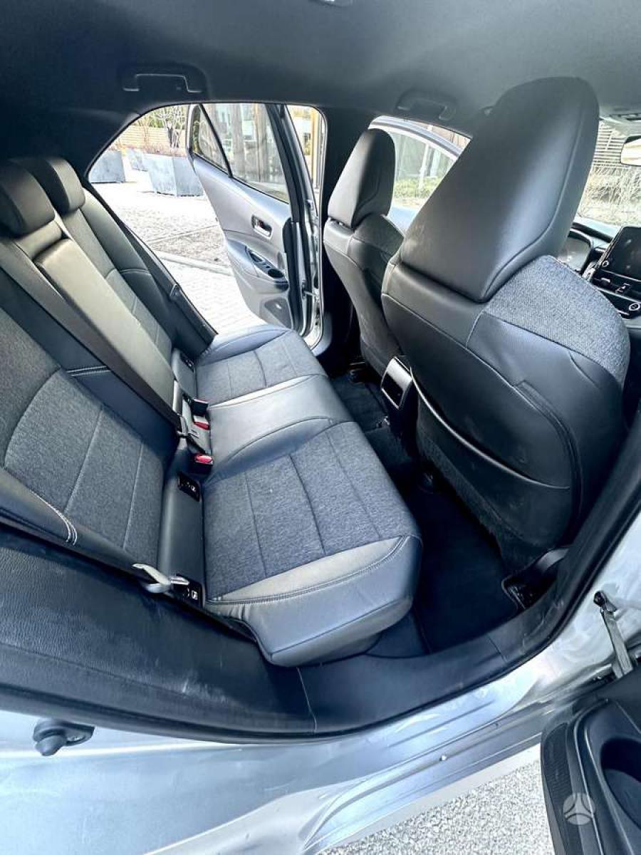 Pelēks Toyota Corolla 2023 Rīga, ar dzinēja tilpumu 1.80 L un nobraukumu 60 tūkst. km par 19000 €, foto 21 vietnē AUTOMOTO.COM.LV