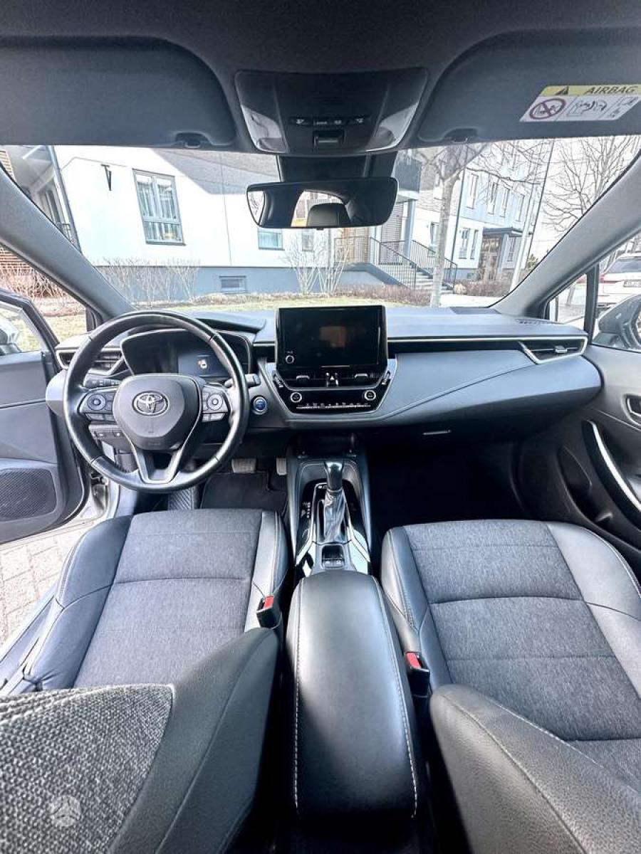 Pelēks Toyota Corolla 2023 Rīga, ar dzinēja tilpumu 1.80 L un nobraukumu 60 tūkst. km par 19000 €, foto 22 vietnē AUTOMOTO.COM.LV