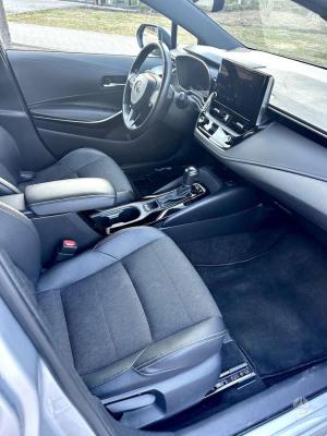 Pelēks Toyota Corolla 2023 Rīga, ar dzinēja tilpumu 1.80 L un nobraukumu 60 tūkst. km par 19000 €, foto 25 vietnē AUTOMOTO.COM.LV