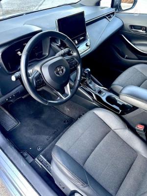 Pelēks Toyota Corolla 2023 Rīga, ar dzinēja tilpumu 1.80 L un nobraukumu 60 tūkst. km par 19000 €, foto 26 vietnē AUTOMOTO.COM.LV