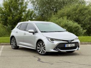 Grey Toyota Corolla 2023 in Riga, with an engine capacity of 1.80 L and mileage of 62 thousand km for 19000 €, photo  on AUTOMOTO.COM.LV