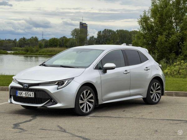 Pelēks Toyota Corolla 2023 Rīga, ar dzinēja tilpumu 1.80 L un nobraukumu 62 tūkst. km par 19000 €, foto 5 vietnē AUTOMOTO.COM.LV