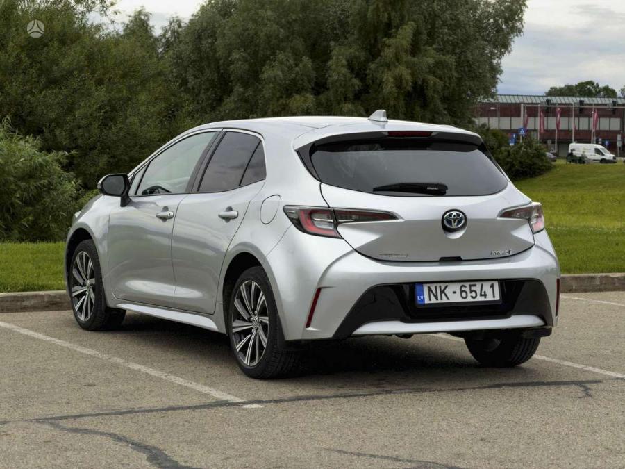 Pelēks Toyota Corolla 2023 Rīga, ar dzinēja tilpumu 1.80 L un nobraukumu 62 tūkst. km par 19000 €, foto 8 vietnē AUTOMOTO.COM.LV