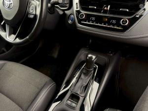 Pelēks Toyota Corolla 2023 Rīga, ar dzinēja tilpumu 1.80 L un nobraukumu 62 tūkst. km par 19000 €, foto 16 vietnē AUTOMOTO.COM.LV