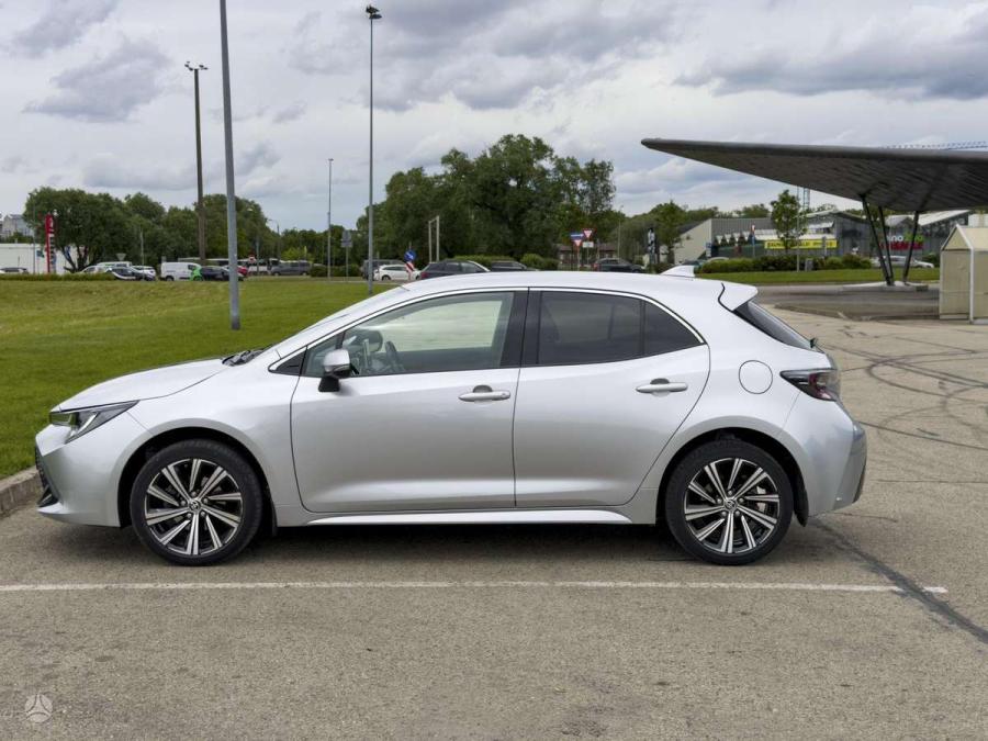 Pelēks Toyota Corolla 2023 Rīga, ar dzinēja tilpumu 1.80 L un nobraukumu 62 tūkst. km par 19000 €, foto 18 vietnē AUTOMOTO.COM.LV