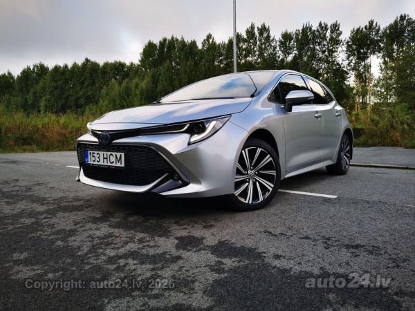 Grey Toyota Corolla 2023 in Tallinn, with an engine capacity of 1.80 L and mileage of 50 thousand km for 22499 €, photo 3 on AUTOMOTO.COM.LV