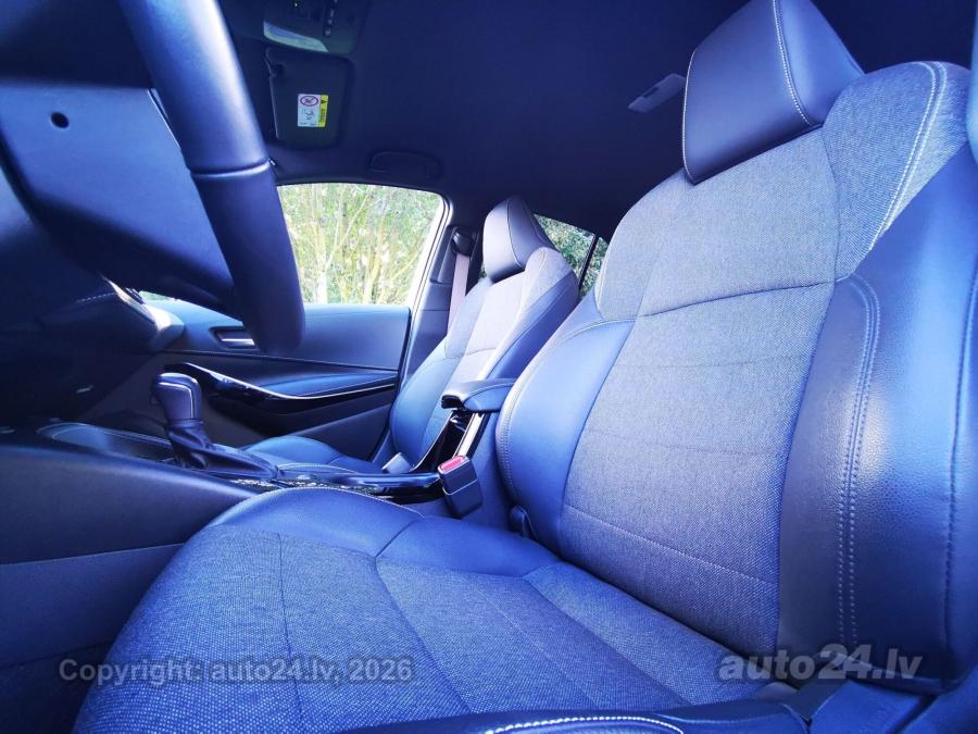 Grey Toyota Corolla 2023 in Tallinn, with an engine capacity of 1.80 L and mileage of 50 thousand km for 22499 €, photo 13 on AUTOMOTO.COM.LV