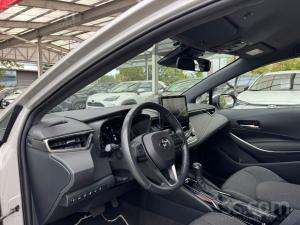 Grey Toyota Corolla 2023 in Riga, with an engine capacity of 1.80 L and mileage of 42 thousand km for 20850 €, photo 6 on AUTOMOTO.COM.LV