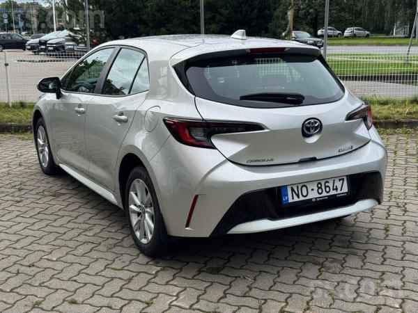 Pelēks Toyota Corolla 2023 Rīga, ar dzinēja tilpumu 1.80 L un nobraukumu 42 tūkst. km par 20850 €, foto 4 vietnē AUTOMOTO.COM.LV