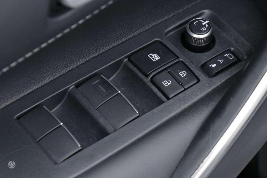 Pelēks Toyota Corolla 2023 Viļņa, ar dzinēja tilpumu 1.80 L un nobraukumu 50 tūkst. km par 22900 €, foto 23 vietnē AUTOMOTO.COM.LV