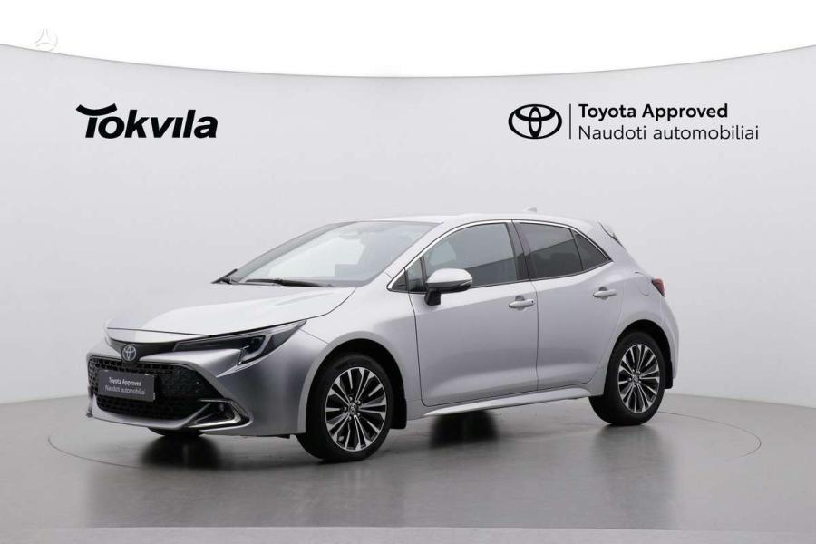 Grey Toyota Corolla 2023 in Vilnius, with an engine capacity of 1.80 L and mileage of 58 thousand km for 20900 €, photo 1 on AUTOMOTO.COM.LV