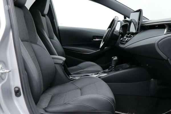 Toyota Corolla 2023 Viļņa vietnē Pelēks Toyota Corolla 2023 Viļņa, ar dzinēja tilpumu 1.80 L un nobraukumu 58 tūkst. km par 20900 €, foto 10 vietnē AUTOMOTO.COM.LV