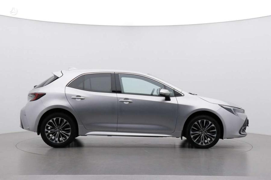 Grey Toyota Corolla 2023 in Vilnius, with an engine capacity of 1.80 L and mileage of 58 thousand km for 20900 €, photo 18 on AUTOMOTO.COM.LV