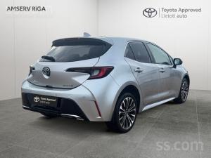 Pelēks Toyota Corolla 2023 Rīga, ar dzinēja tilpumu 1.80 L un nobraukumu 58 tūkst. km par 22500 €, foto 3 vietnē AUTOMOTO.COM.LV