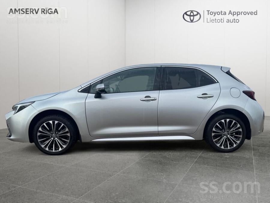 Pelēks Toyota Corolla 2023 Rīga, ar dzinēja tilpumu 1.80 L un nobraukumu 58 tūkst. km par 22500 €, foto 4 vietnē AUTOMOTO.COM.LV