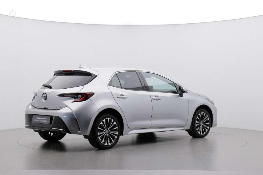 Pelēks Toyota Corolla 2023 Viļņa, ar dzinēja tilpumu 1.80 L un nobraukumu 73 tūkst. km par 20900 €, foto 4 vietnē AUTOMOTO.COM.LV