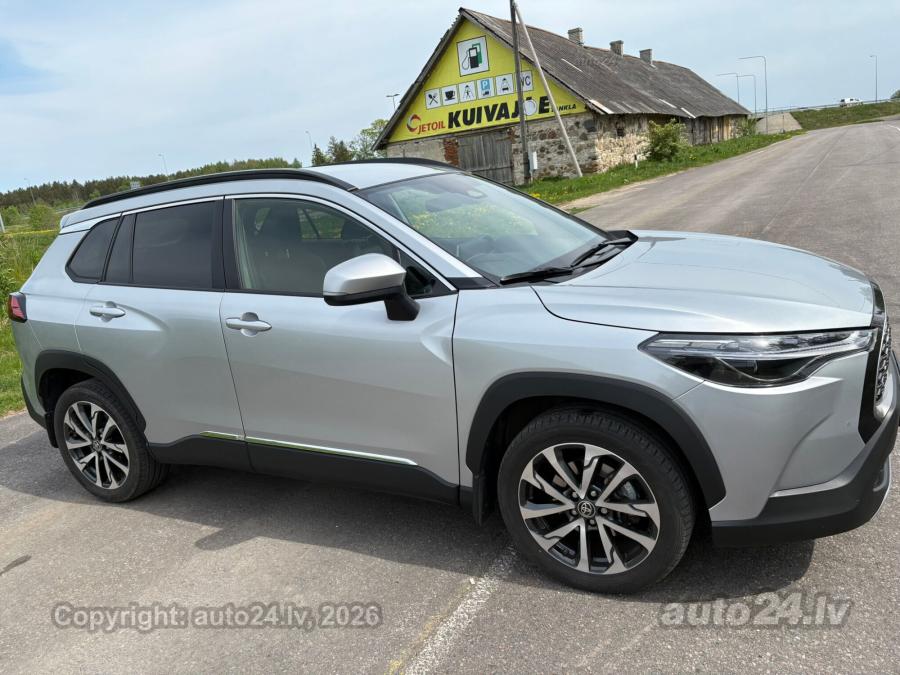 Pelēks Toyota Corolla 2024 Tallina, ar dzinēja tilpumu 1.80 L un nobraukumu 36 tūkst. km par 29000 €, foto 7 vietnē AUTOMOTO.COM.LV