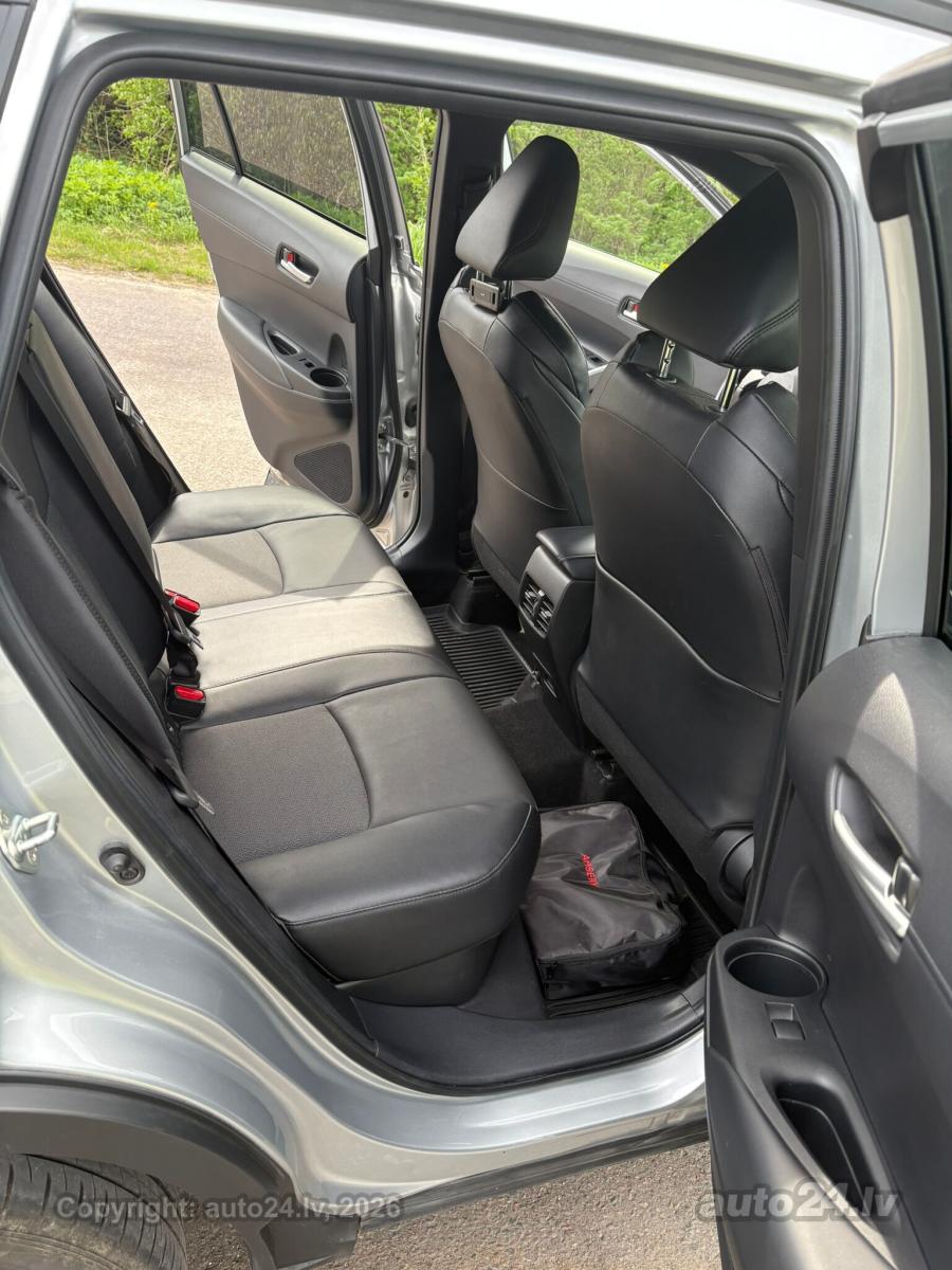 Pelēks Toyota Corolla 2024 Tallina, ar dzinēja tilpumu 1.80 L un nobraukumu 36 tūkst. km par 29000 €, foto 11 vietnē AUTOMOTO.COM.LV