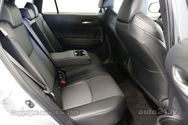 Grey Toyota Corolla 2024 in Tallinn, with an engine capacity of 1.99 L and mileage of 26 thousand km for 36900 €, photo 7 on AUTOMOTO.COM.LV