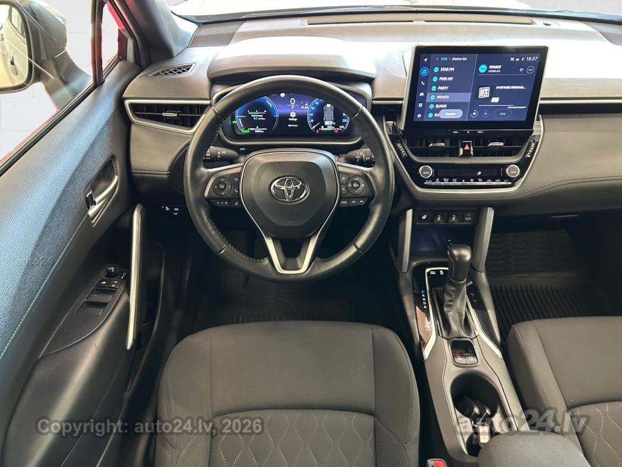Pelēks Toyota Corolla 2024 Pērnava, ar dzinēja tilpumu 1.80 L un nobraukumu 31 tūkst. km par 31490 €, foto 9 vietnē AUTOMOTO.COM.LV