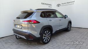 Pelēks Toyota Corolla 2024 Tallina, ar dzinēja tilpumu 1.80 L un nobraukumu 29 tūkst. km par 33995 €, foto 3 vietnē AUTOMOTO.COM.LV