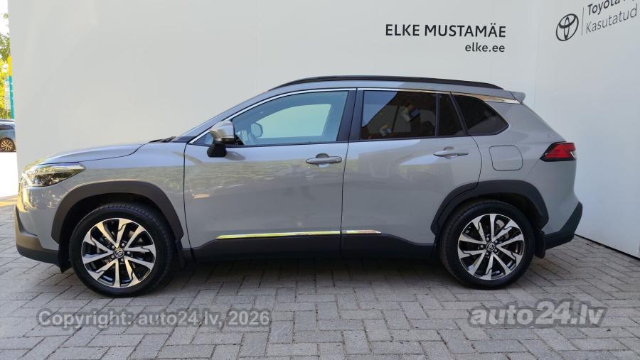 Pelēks Toyota Corolla 2024 Tallina, ar dzinēja tilpumu 1.80 L un nobraukumu 29 tūkst. km par 33995 €, foto 4 vietnē AUTOMOTO.COM.LV