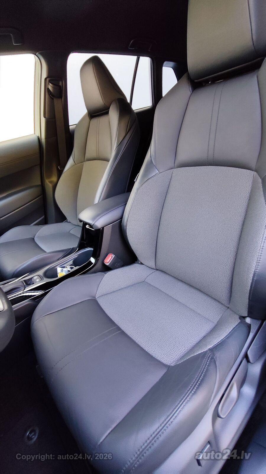 Pelēks Toyota Corolla 2024 Tallina, ar dzinēja tilpumu 1.80 L un nobraukumu 29 tūkst. km par 33995 €, foto 12 vietnē AUTOMOTO.COM.LV