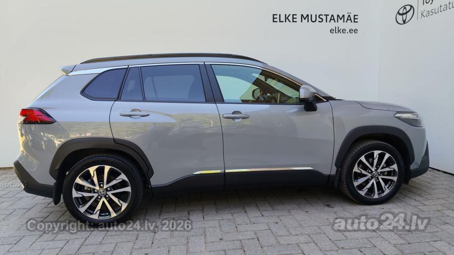 Pelēks Toyota Corolla 2024 Tallina, ar dzinēja tilpumu 1.80 L un nobraukumu 29 tūkst. km par 33995 €, foto 17 vietnē AUTOMOTO.COM.LV