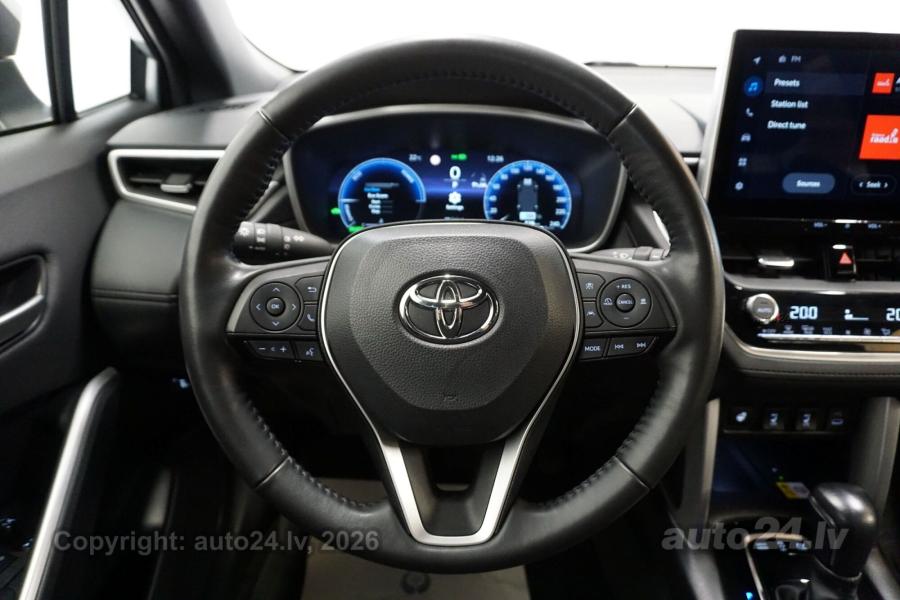 Grey Toyota Corolla 2024 in Tartu, with an engine capacity of 1.80 L and mileage of 30 thousand km for 31490 €, photo 13 on AUTOMOTO.COM.LV
