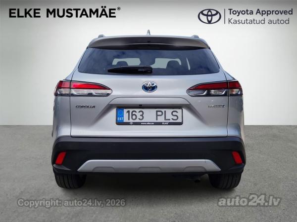 Grey Toyota Corolla 2024 in Tallinn, with an engine capacity of 1.80 L and mileage of 27 thousand km for 32495 €, photo 5 on AUTOMOTO.COM.LV