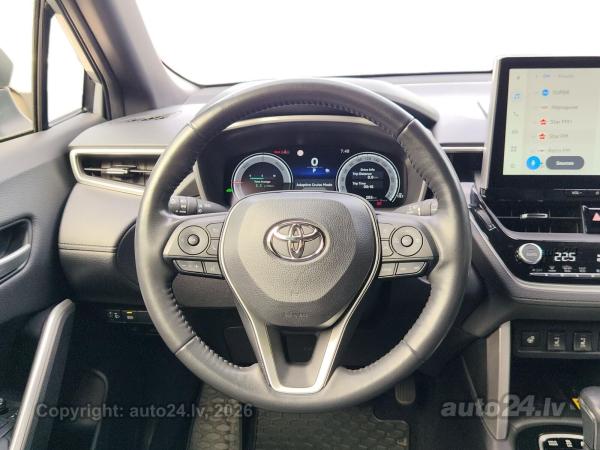 Grey Toyota Corolla 2024 in Tallinn, with an engine capacity of 1.80 L and mileage of 27 thousand km for 32495 €, photo 10 on AUTOMOTO.COM.LV