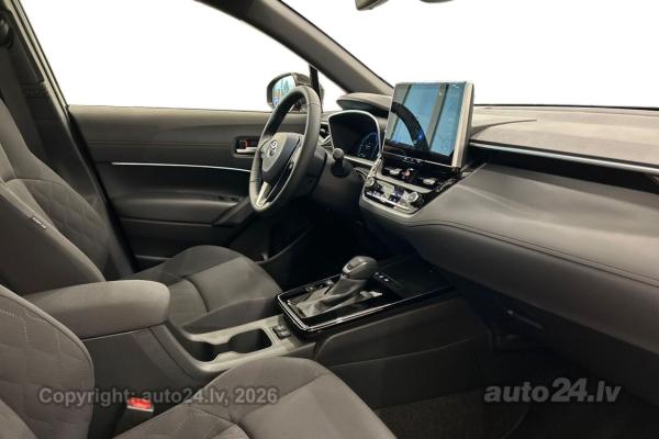 Pelēks Toyota Corolla 2025 Pērnava, ar dzinēja tilpumu 2.00 L un nobraukumu 4 tūkst. km par 38990 €, foto 6 vietnē AUTOMOTO.COM.LV