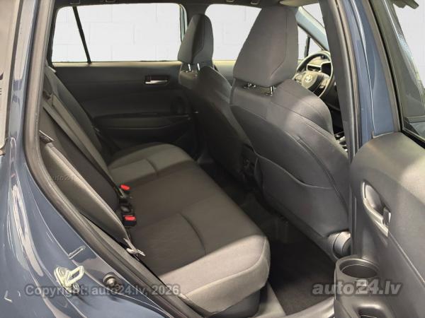 Grey Toyota Corolla 2025 in Tartu, with an engine capacity of 1.80 L and mileage of 16 thousand km for 35490 €, photo 8 on AUTOMOTO.COM.LV