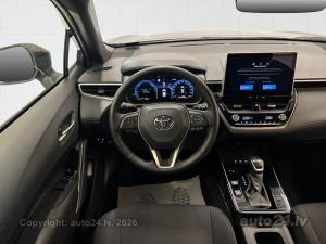 Grey Toyota Corolla 2025 in Tartu, with an engine capacity of 1.80 L and mileage of 16 thousand km for 35490 €, photo 10 on AUTOMOTO.COM.LV