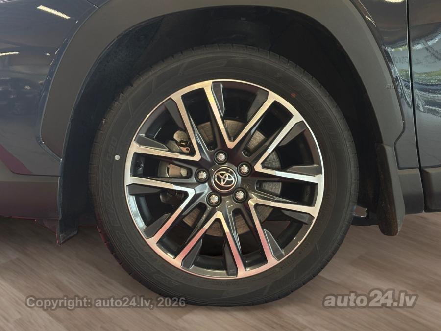 Grey Toyota Corolla 2025 in Tartu, with an engine capacity of 1.80 L and mileage of 16 thousand km for 35490 €, photo 16 on AUTOMOTO.COM.LV