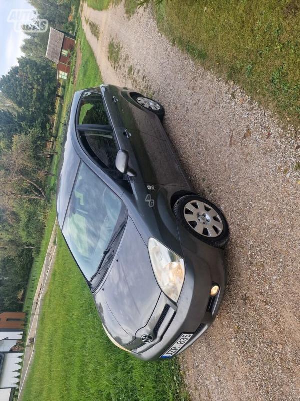 Toyota Corolla 2004 Anykščiai vietnē Pelēks Toyota Corolla 2004 Anykščiai, ar dzinēja tilpumu 2.00 L un nobraukumu 310 tūkst. km par 1550 €, foto 4 vietnē AUTOMOTO.COM.LV