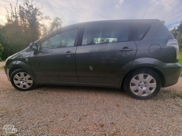 Toyota Corolla 2004 Anykščiai vietnē Pelēks Toyota Corolla 2004 Anykščiai, ar dzinēja tilpumu 2.00 L un nobraukumu 310 tūkst. km par 1550 €, foto 7 vietnē AUTOMOTO.COM.LV
