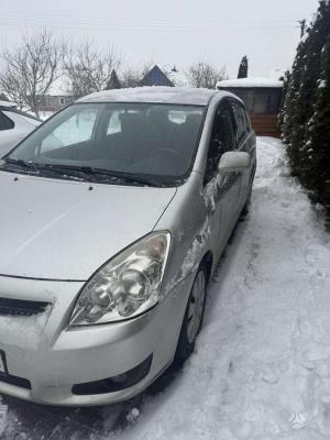 Pelēks Toyota Corolla 2007 Trakai, ar dzinēja tilpumu 2.23 L un nobraukumu 288 tūkst. km par 2300 €, foto 3 vietnē AUTOMOTO.COM.LV