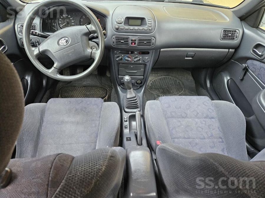 Pelēks Toyota Corolla 2000 Rīga, ar dzinēja tilpumu 1.60 L un nobraukumu 109 tūkst. km par 3100 €, foto 8 vietnē AUTOMOTO.COM.LV