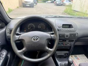 Pelēks Toyota Corolla 2001 Viļņa, ar dzinēja tilpumu 1.60 L un nobraukumu 303 tūkst. km par 750 €, foto 19 vietnē AUTOMOTO.COM.LV