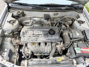 Pelēks Toyota Corolla 2001 Viļņa, ar dzinēja tilpumu 1.60 L un nobraukumu 303 tūkst. km par 750 €, foto 23 vietnē AUTOMOTO.COM.LV