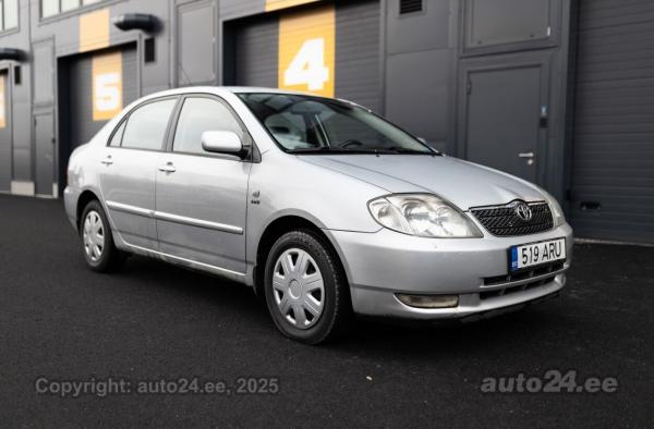 Pelēks Toyota Corolla 2003 Tallina, ar dzinēja tilpumu 1.60 L un nobraukumu 195 tūkst. km par 1499 €, foto 5 vietnē AUTOMOTO.COM.LV